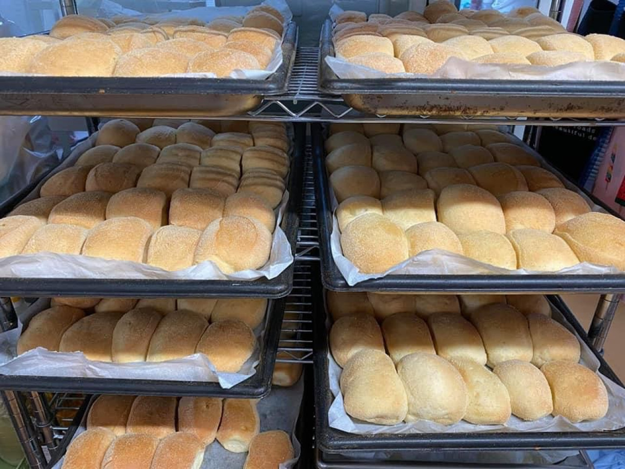 Pandesal 11 pieces