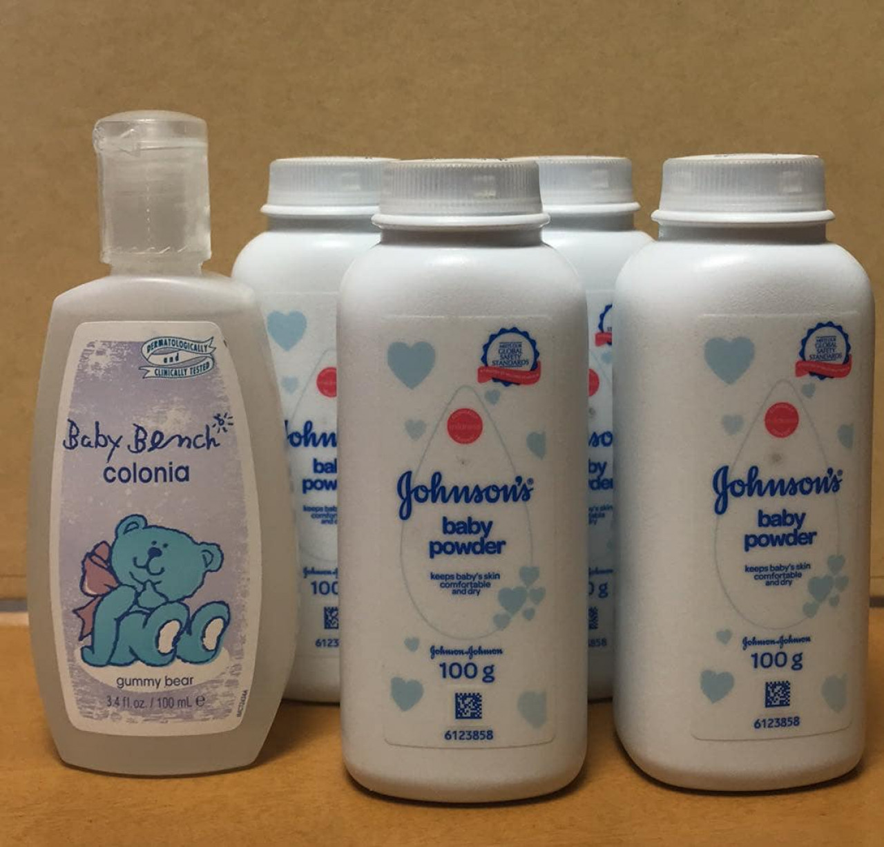 Johnsons Baby Powder