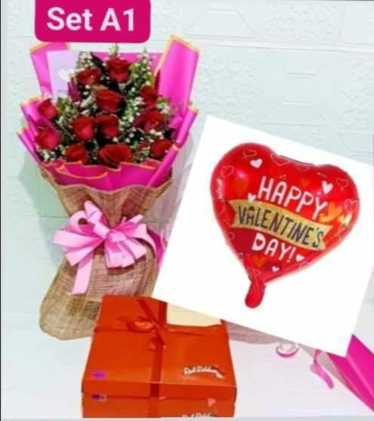 Flower bouquet with dedication cake